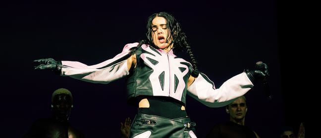 Rosalía: This Is How She Treats Her Dancers | Videos | LaMusica